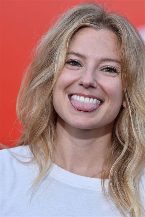 Sugar Lyn Beard At Mike And Dave Need Wedding Dates Premiere In Los