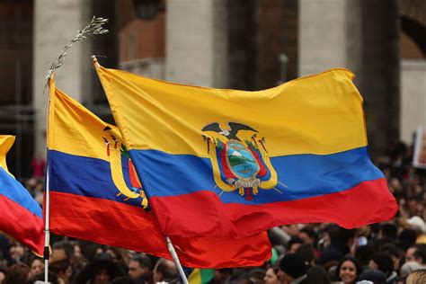 Fly Breeze 3x5 Foot Ecuador Flag Anley Flags
