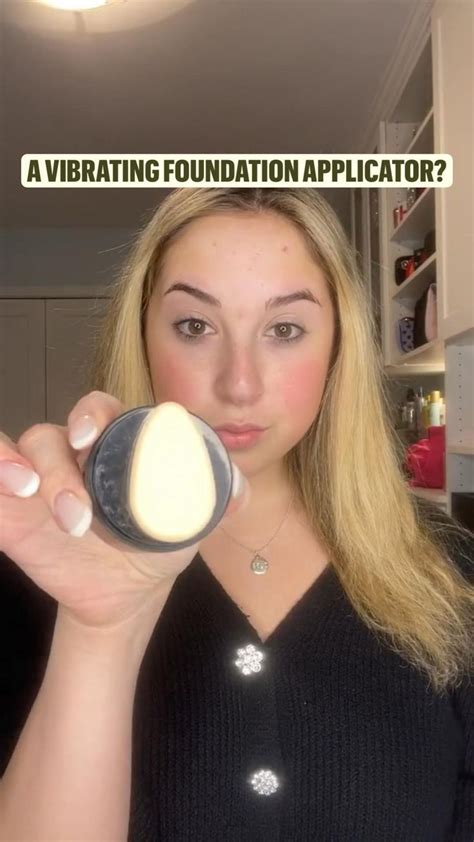 A Vibrating Foundation Applicator Makeup Tips Foundation Beauty