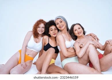 Naked Asian Teen Girls 181 Snímků Stock Fotografií A Obrázků Bez