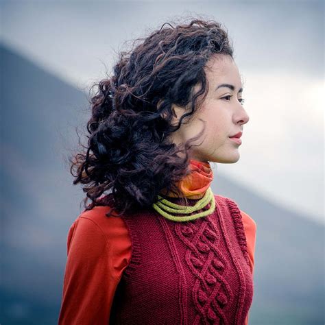 Moyna Pattern Purlescence