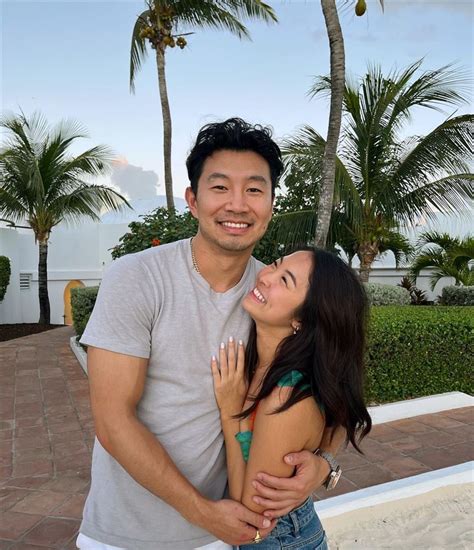 尚氣劉思慕現蹤台北街頭！「私密行程曝光」 帶女友大啖林東芳牛肉麵 娛樂星聞