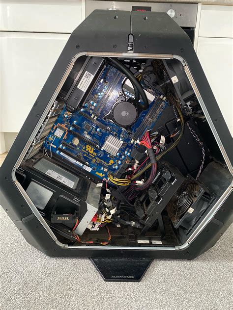Stock Cpu In Area 51 R2 Case Ralienware