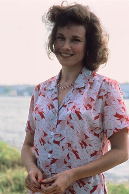 Barbara Hershey Eens In Wonderland Barbara Hershey Films En Series