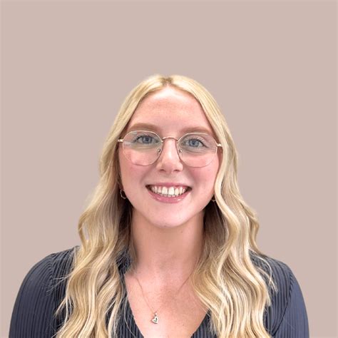 Danielle Dawson Meet The Team At Hively Health