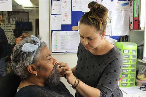 Look Vinette Ebrahim Gets Amazing Disguise For 7de Laans Vivian [pictures]