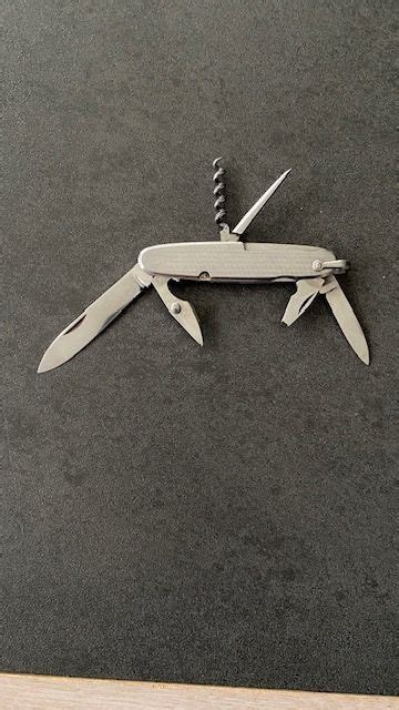 Petit Couteau De Poche Inox Doccasion à Meyrin Pour Chf 20 Avec