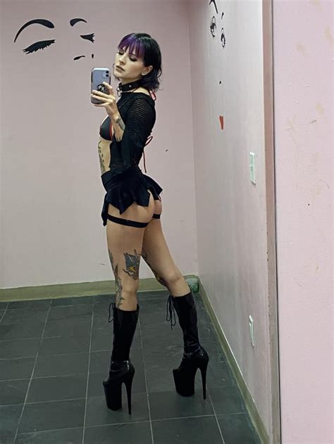 Shiny Boots R Sexygirlsinboots