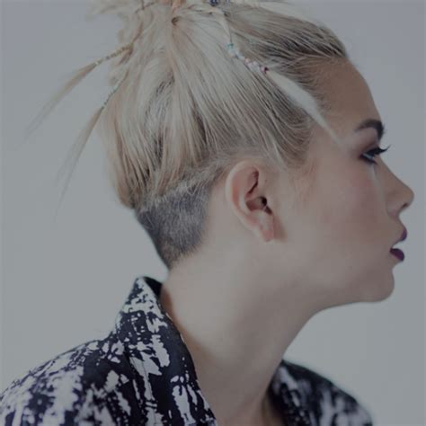 Hayley Kiyoko Hair Tutorial