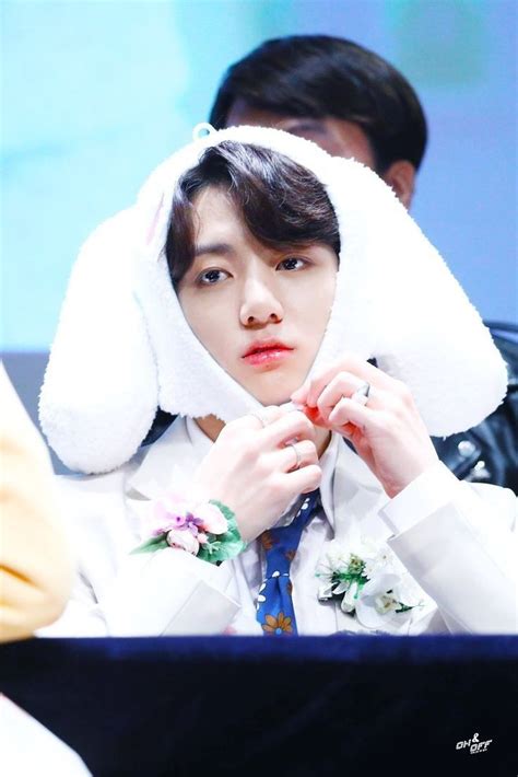 Jungkook In Bunny Costume Jungkook Coelho Jung Kook Jungkook My