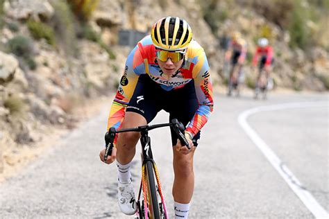 The End Is Here Sarah Roy Announces Retirement To Close Out Career