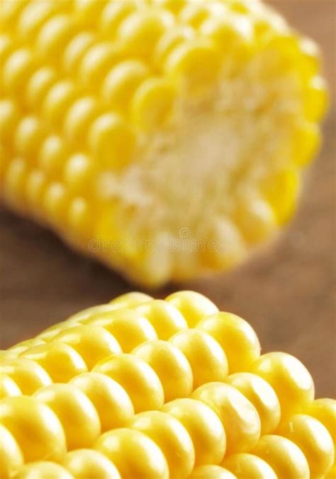 💬 Corn Cube