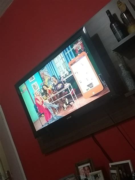 Loris Lomorena Twitter