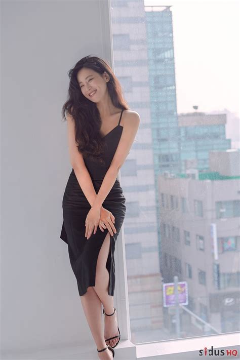 Oh Yeon Seo 2021 แฟชั่นผู้หญิง ความงาม