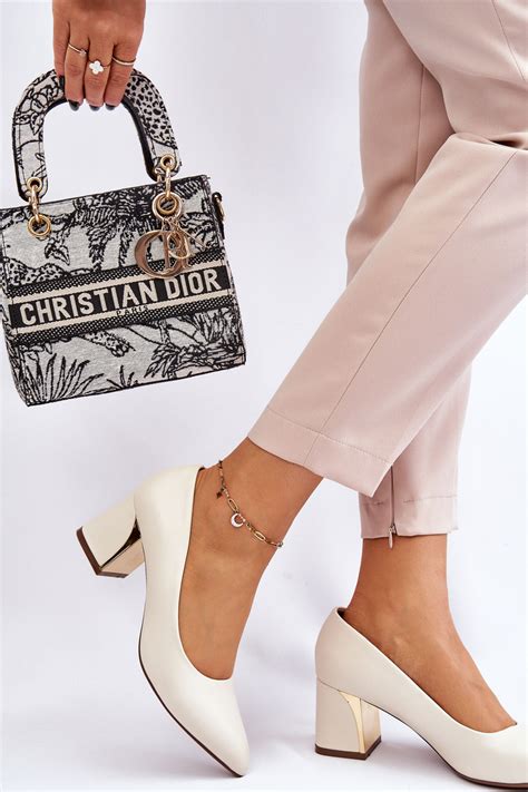 Eleganckie Czółenka Na Słupku Beżowe Emma