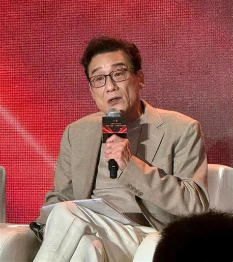 梁家辉说自己拍戏就没有不吃苦的，网友：《东成西就》拍得挺欢的