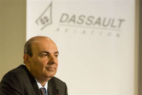 Drones Le Pdg De Dassault Aviation Sinquiète De La Décision De Le Drian
