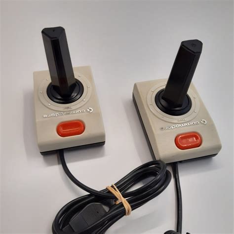Official Commodore Joystick Type C 1311 C64 C16 Vic20