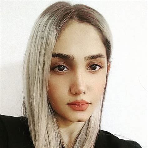 Bita Bakhtiyari Bita Bakhteyari Zadeh • Threads Say More