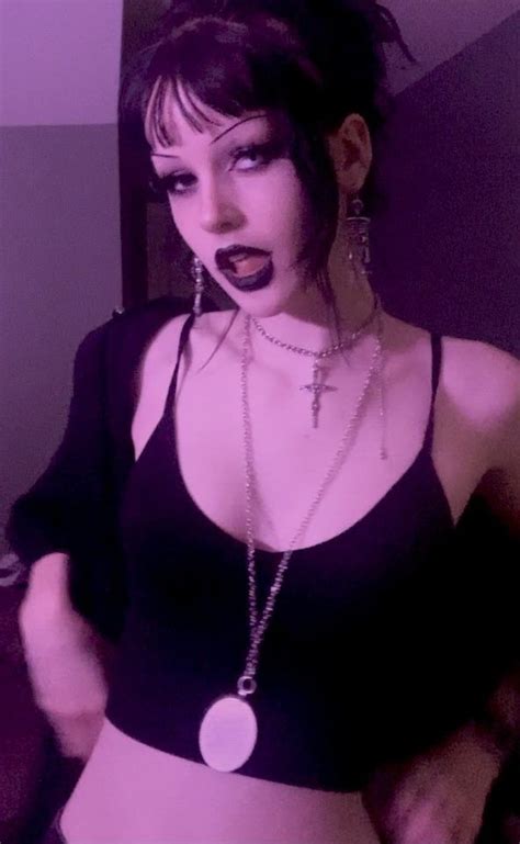 Vitt • Gutknot • Tractor Goth 11 Pic