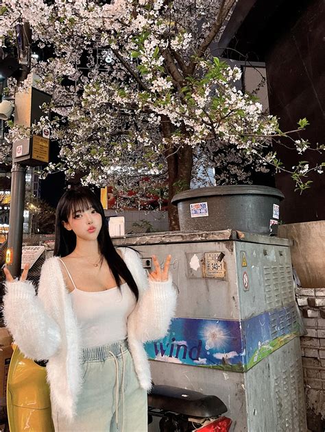 박라희 Lahee Rmrm1813 Urlebird