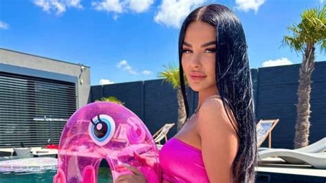 Plačková ako speváčka Zuzana naspievala refrén v známej kapele Čo na to hovoríte Fotografia