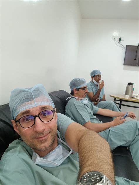 Dr Mugurel Bosînceanu Pe Linkedin Surgery Thoracicsurgery Roboticsurgery Surgicalrobot