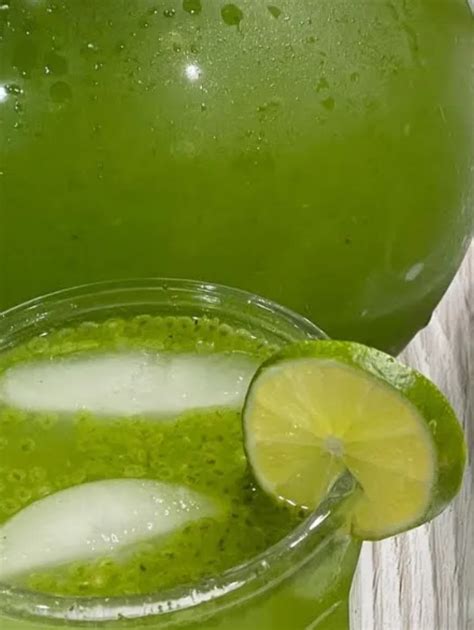 La Rica Agua De Pepino Con Limón Y Chia Refrescante Y Saludable
