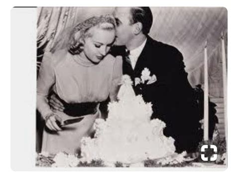 Pin Di Julia Rolls Hamilton Su Celebrity Wedding Dress Matrimonio