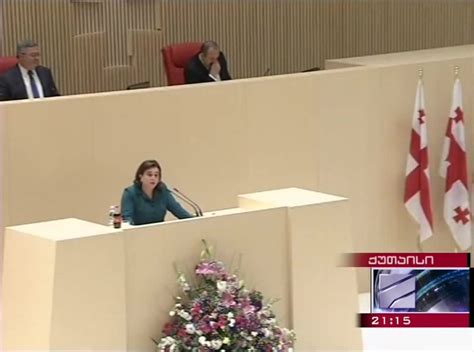 მანანა კობახიძე ახალაიას ჰამერი ჯოისტიკით იმართებოდა Coub