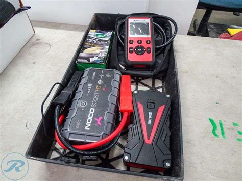 Tray Of Noco Boost Gb70 Does Not Charge Buture Portable Jump Starter