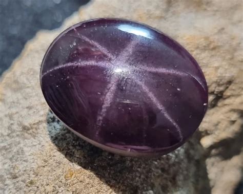 Star Garnet Gemstone Properties Meanings Value And More