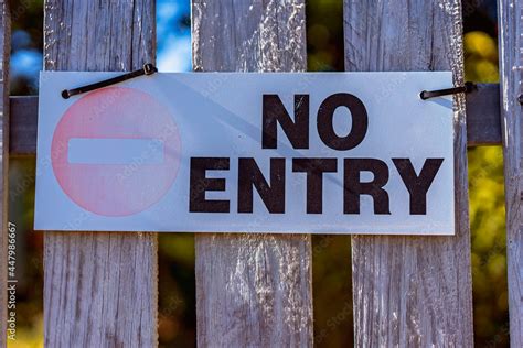 No Entry Signage ภาพถ่ายสต็อก Adobe Stock