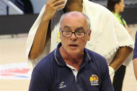 Laurent Buffard Coach Double Champion Deurope Signe à Brissac En Nm2