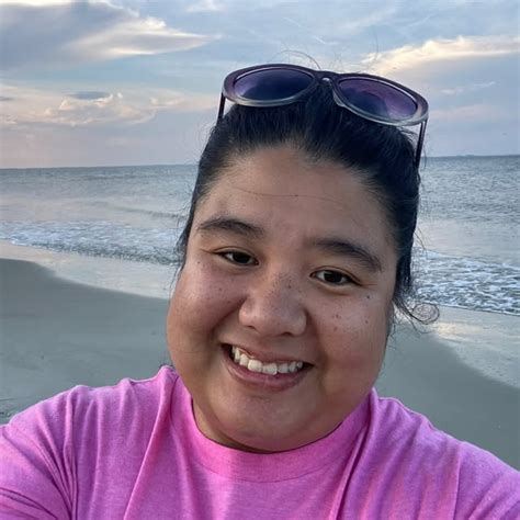 Chelyn Readsbycher • Threads Say More