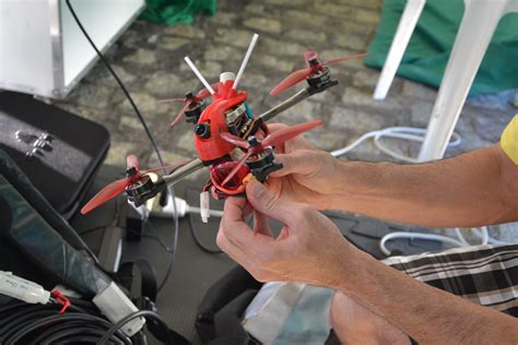 Exposição no Farol reúne apaixonados por drones e aeromodelos O que é notícia em Sergipe