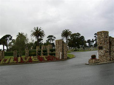 Olivet Gardens Of Cypress Lawn Memorial Park In Colma California