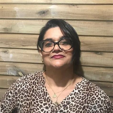 Andrea Silveira Gonçalves Goncandrea • Threads Say More