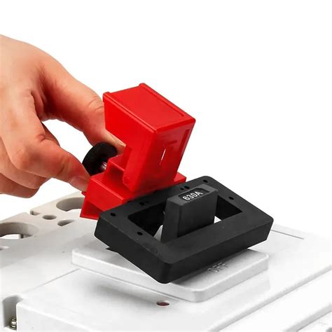 Bloqueo De Interruptor Trifasico 480 600v Cbl 13 Underwork