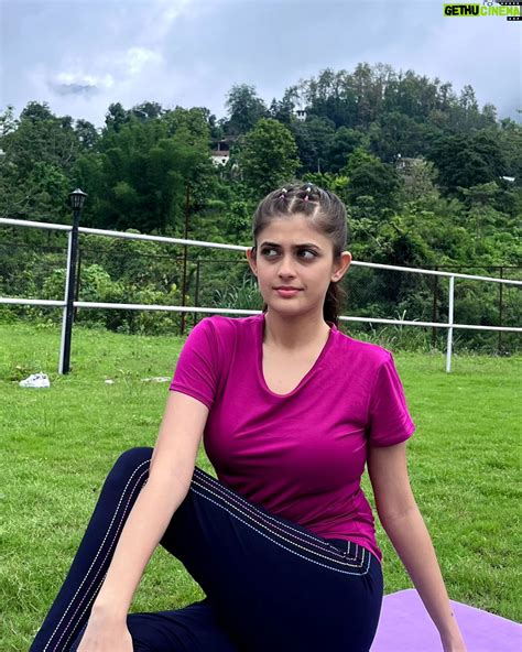 Urvi Singh Wiki Biography Age Gallery Spouse And More