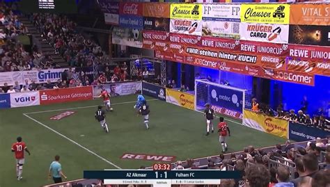 Az Alkmaar 16 Year Old Kees Smit Makes Indoor Magic