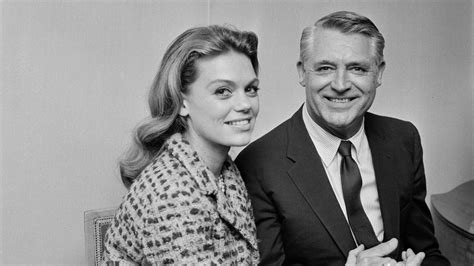 Dyan Cannon 89 Makes Rare Appearance In Colorful Outfit