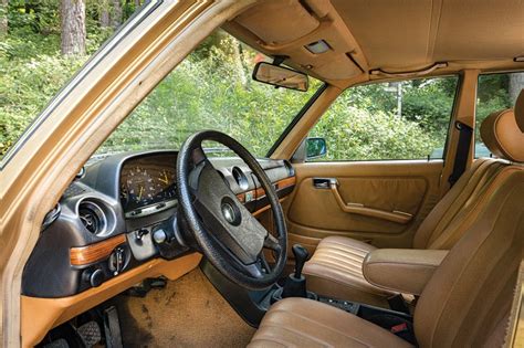 Bmw 5 Series E28 Vs Mercedes W123 Classics World