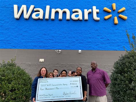 Lightfoot Walmart Donates 4 000 To Wjcc Caa Diaper Drive