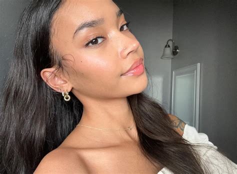 Kaylee Malcolm Kayleemalcolm • Instagram Photos And Videos