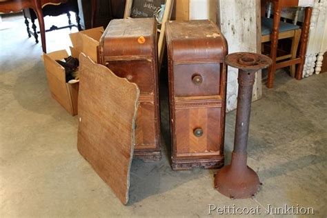 Diy Bingo Game Table Nashville Flea Market Refinishing Furniture Diy