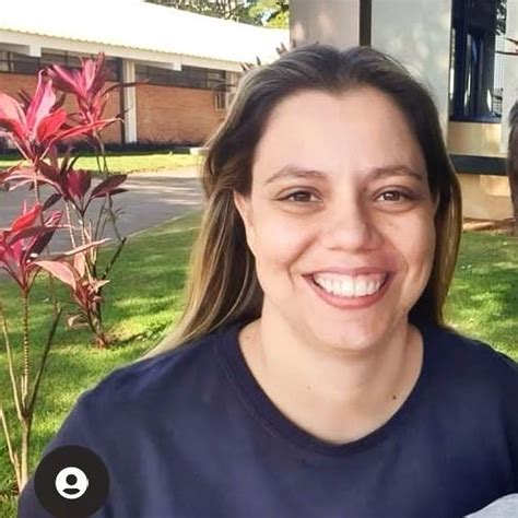 Stella Reis Stellinhareis On Threads