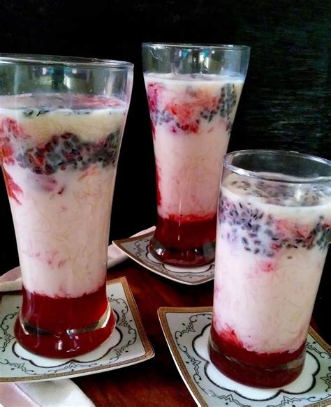 Strawberry Falooda Falooda Falooda Recipe Fruit Custard