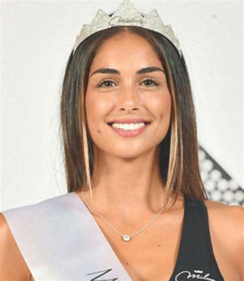 La Senese Ofelia Passaponti È Miss Italia 2024