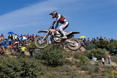 Bogers Coldenhoff And Zanocz Discuss Riola